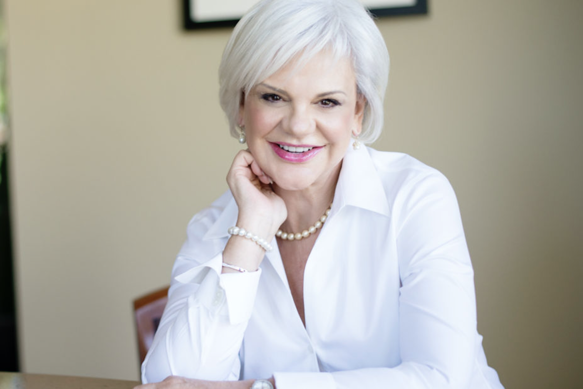 National Bank of Arizona honors Deborah Bateman for 50 years in banking ...