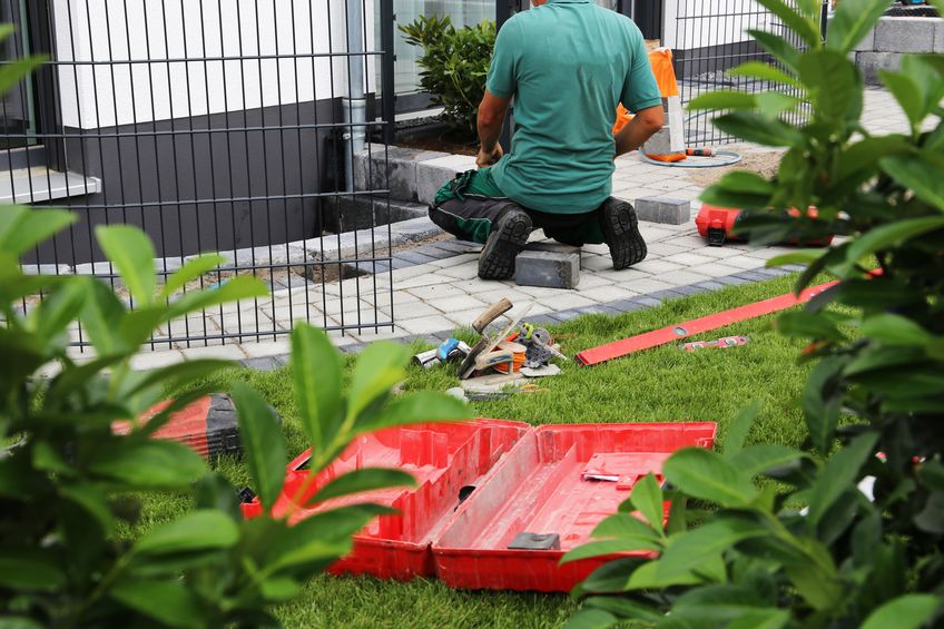 Why getting a job outside can help your mind and body - AZ Big Media