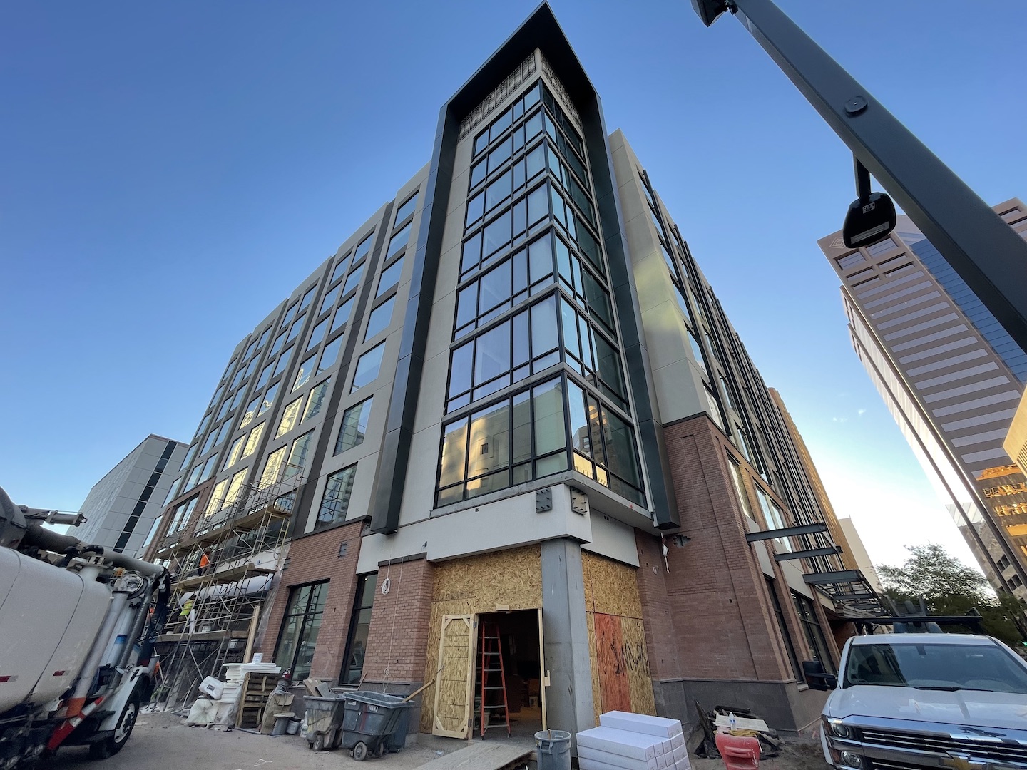 Mortenson marks 365 days and 800,000 hours of work without injury - AZ ...