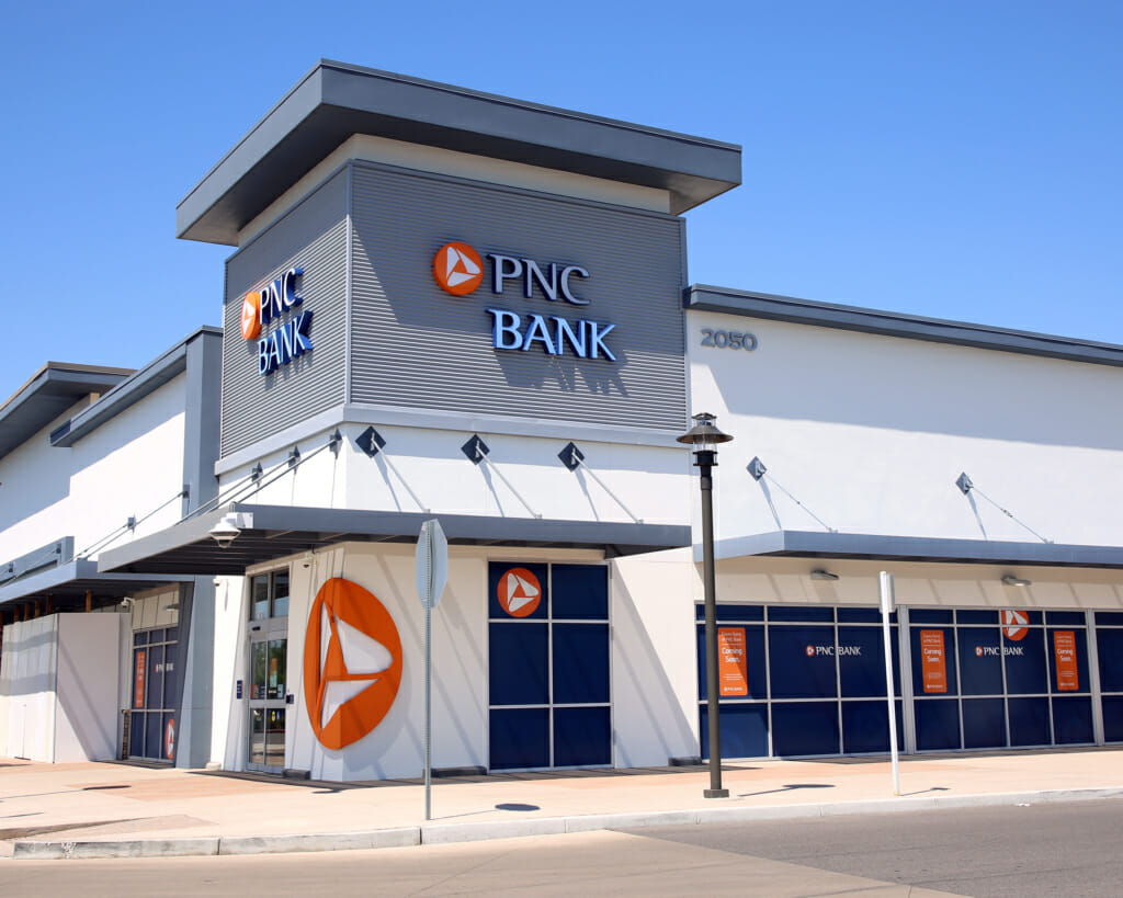 PNC Bank opens 2nd Metro Phoenix solution center in Gilbert - AZ Big Media