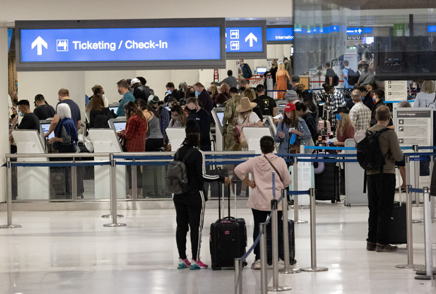 Holiday travel could reach pre-pandemic levels - AZ Big Media