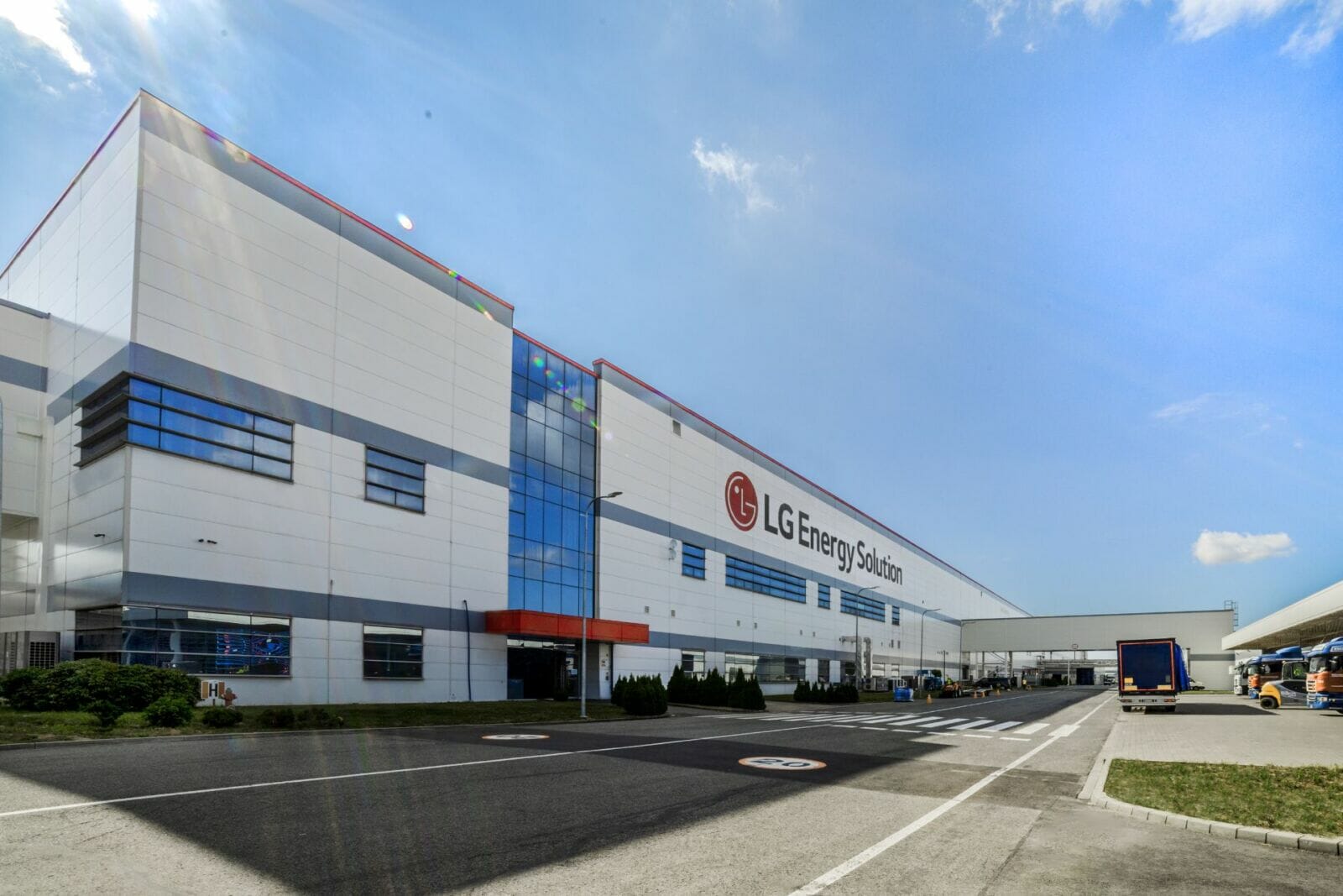 LG Energy Solution will build $1.4B battery factory in Queen Creek - AZ ...