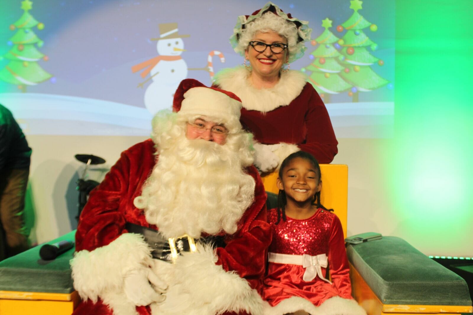 Arizona Builders Alliance members provide gifts for children in need ...