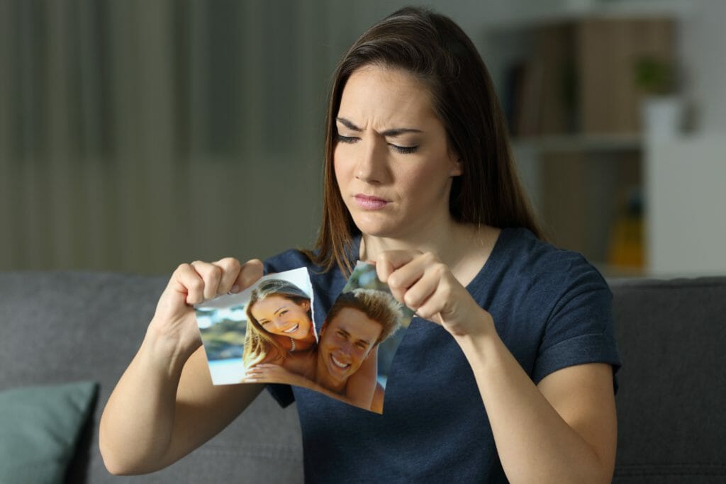 Tips to navigate Valentine’s Day in the midst of heartbreak - AZ Big Media