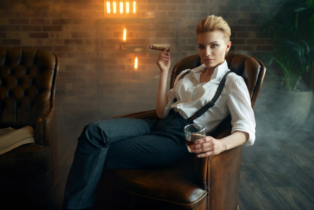 Raconteuse Cigars founder offers cigar-smoking tips for women - AZ Big ...